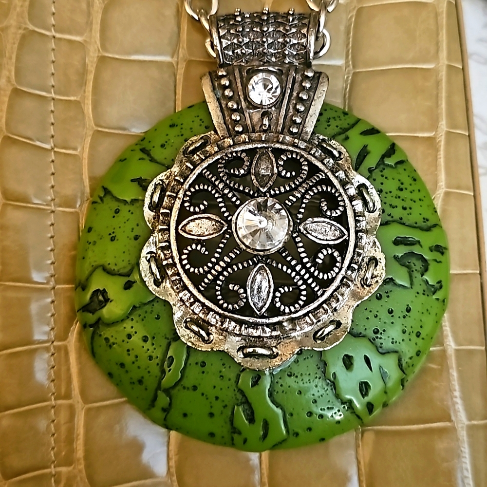 ***Huge Fun Medallion Necklace - Gem